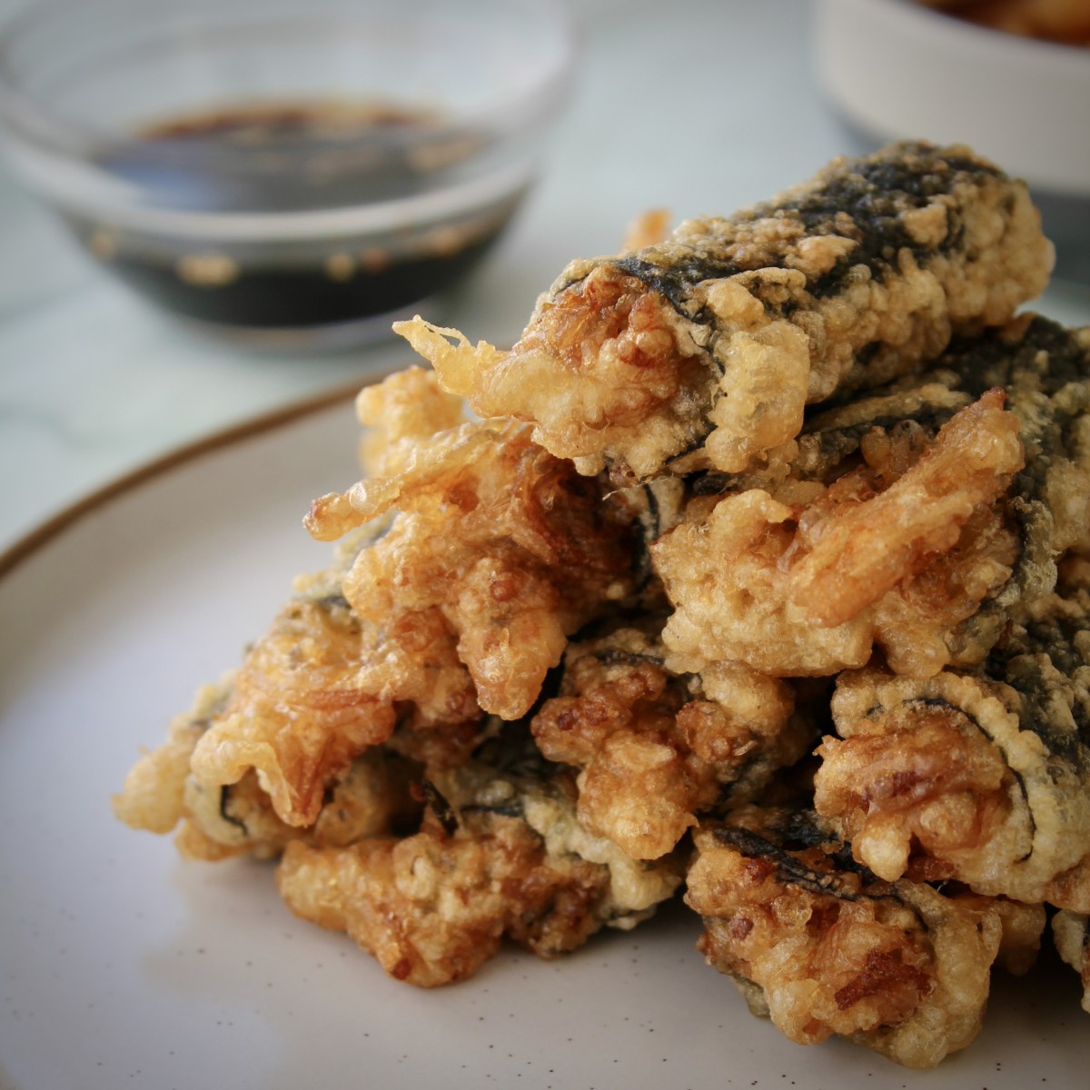 Spicy Gimmari Fried Seaweed Rolls
